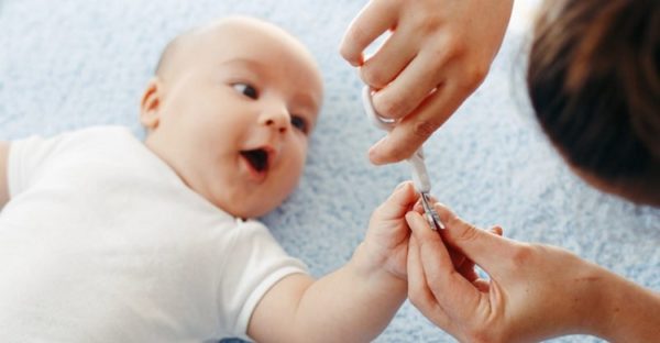 Cutting the baby’s nails: Tips and Tricks | Being A Thinkaholic
